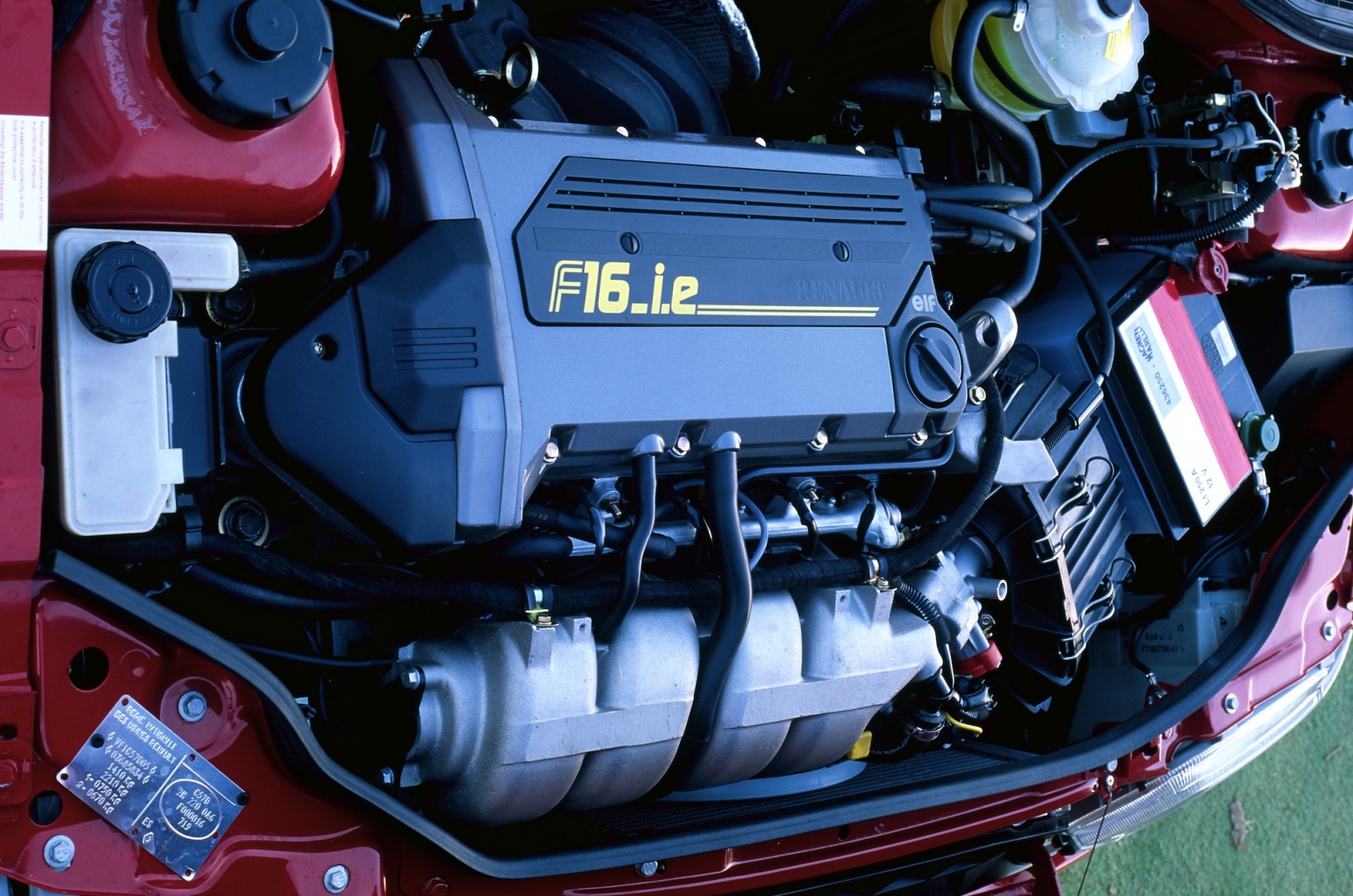 Renault Clio 16V