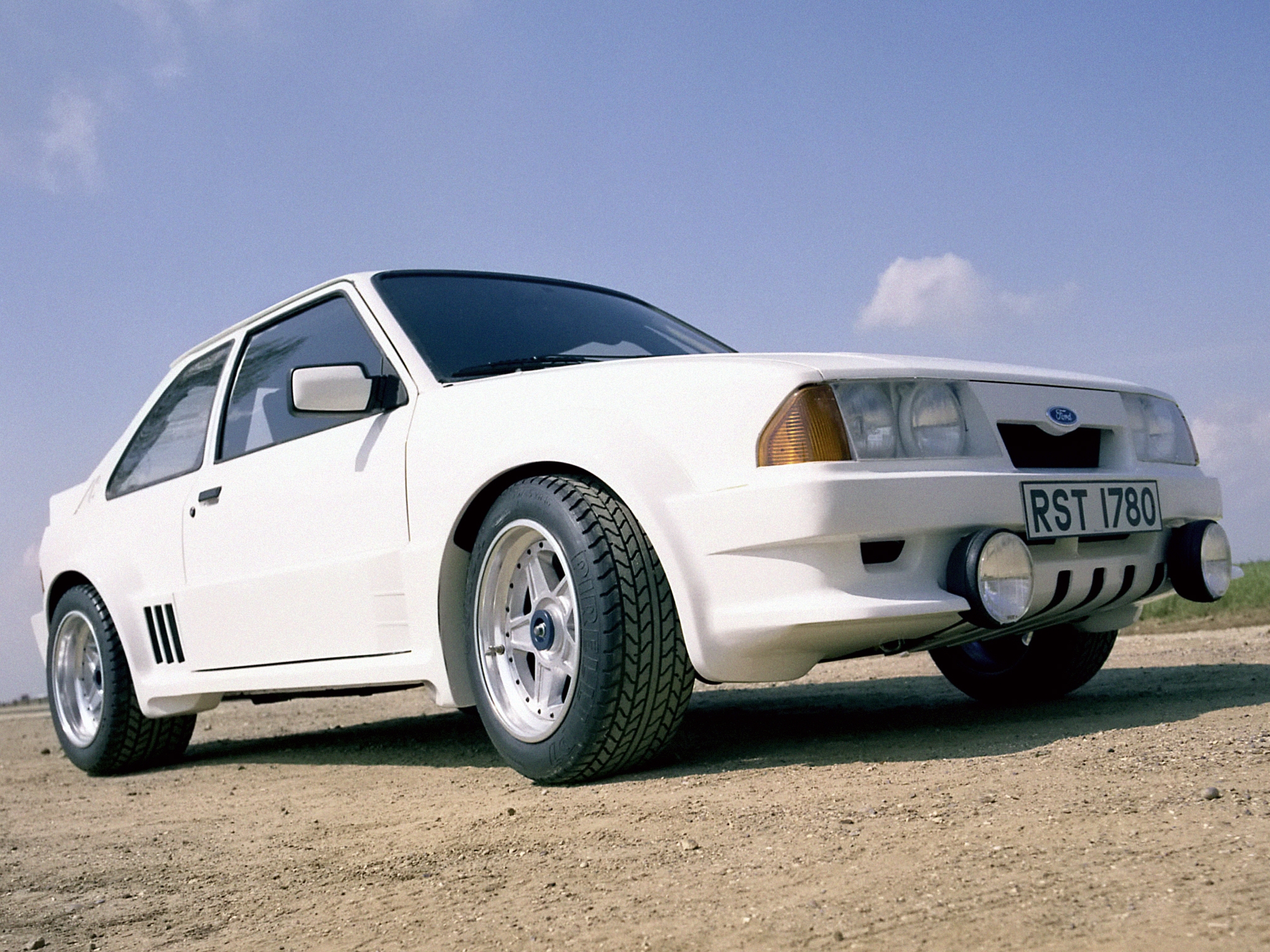 ford_escort_rs1700t_prototype_1