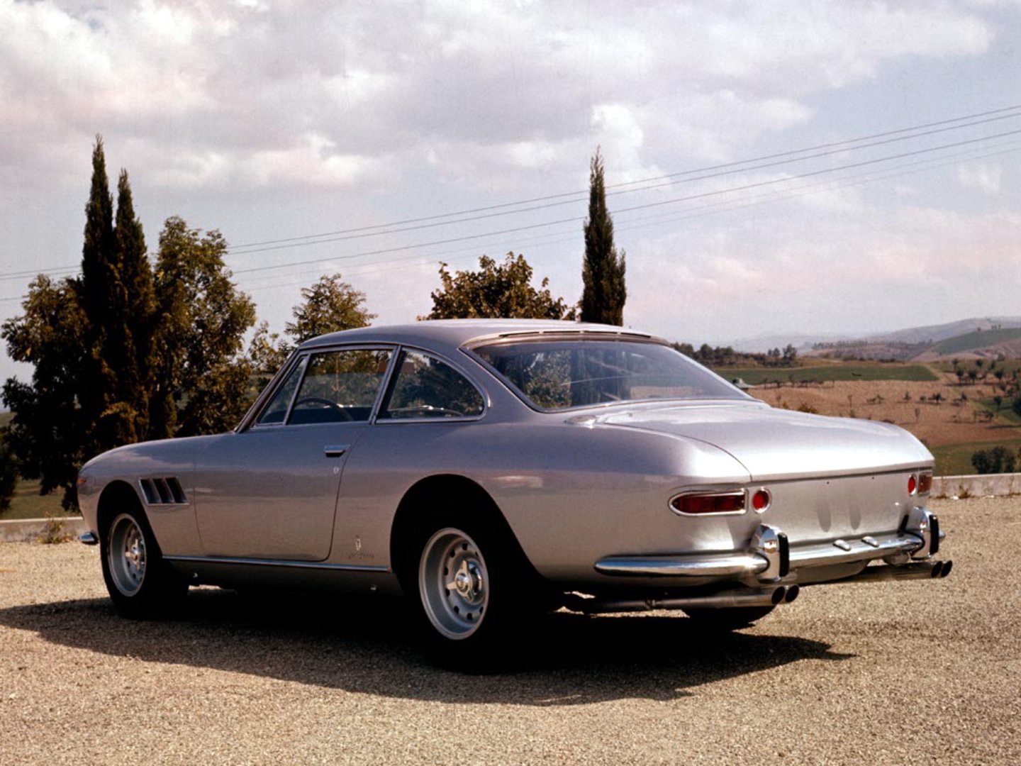 Ferrari 330 GT 2+2 V12 mk2