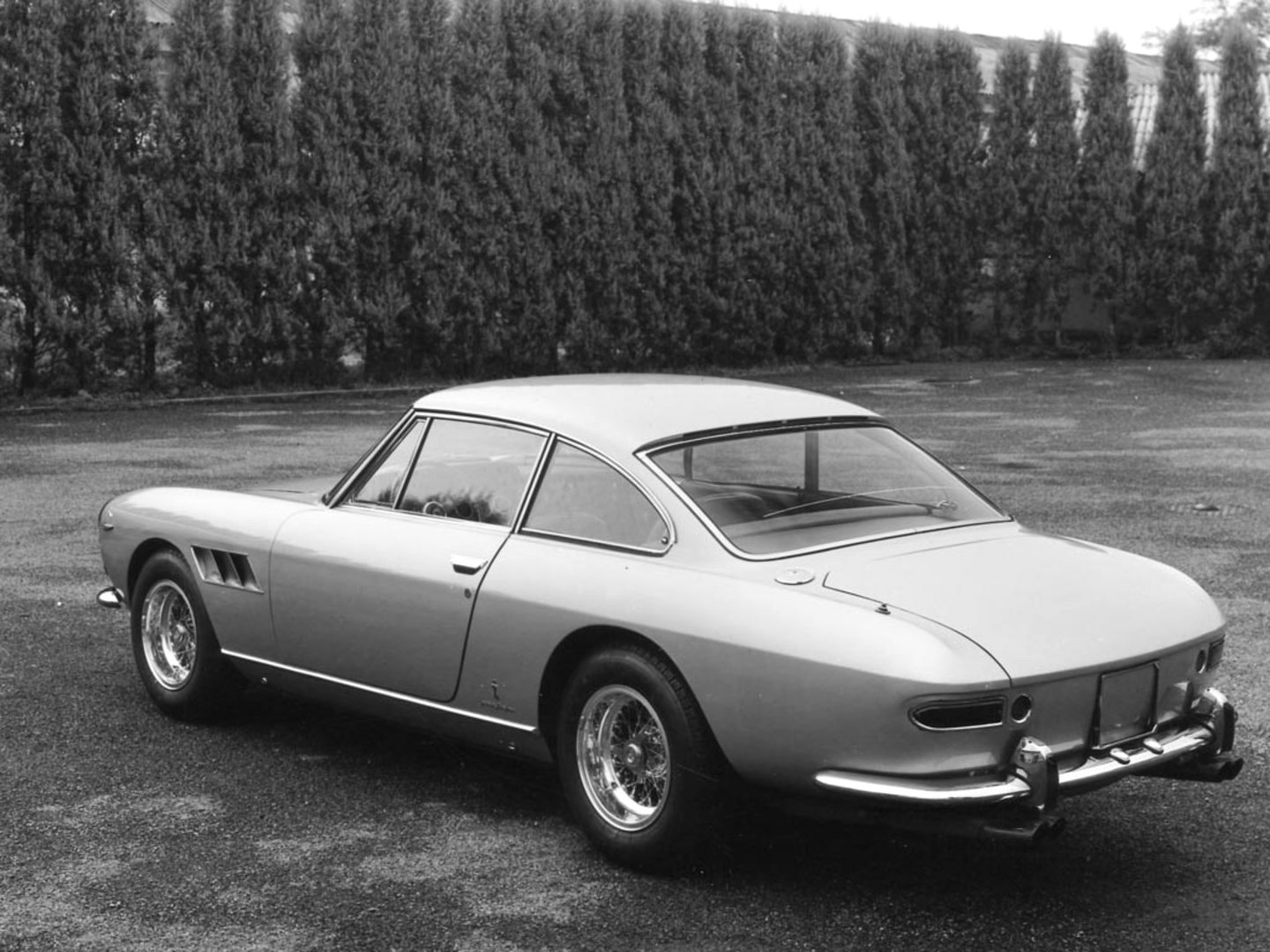 Ferrari 330 GT 2+2 V12 mk2