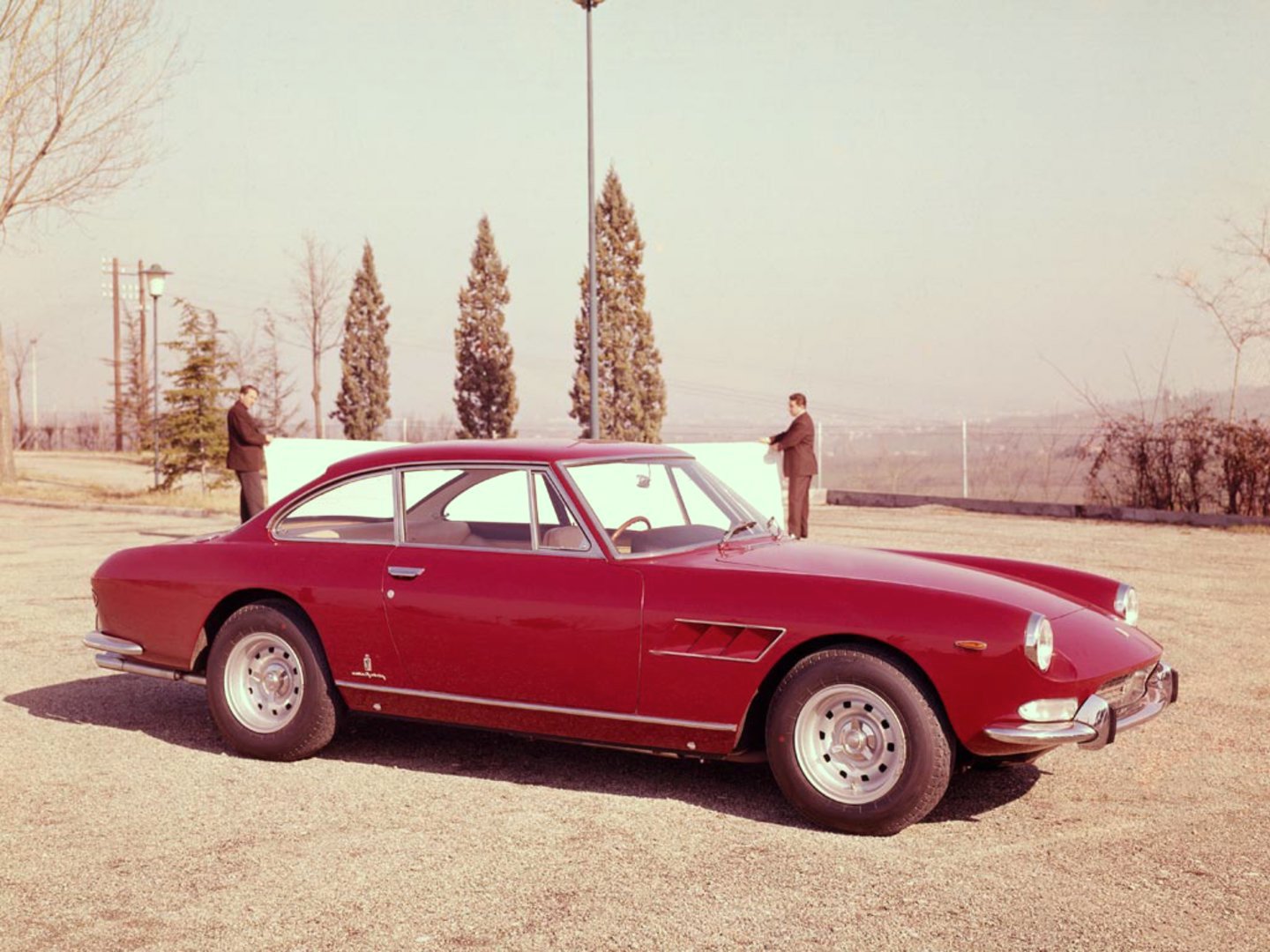 Ferrari 330 GT 2+2 V12 mk2